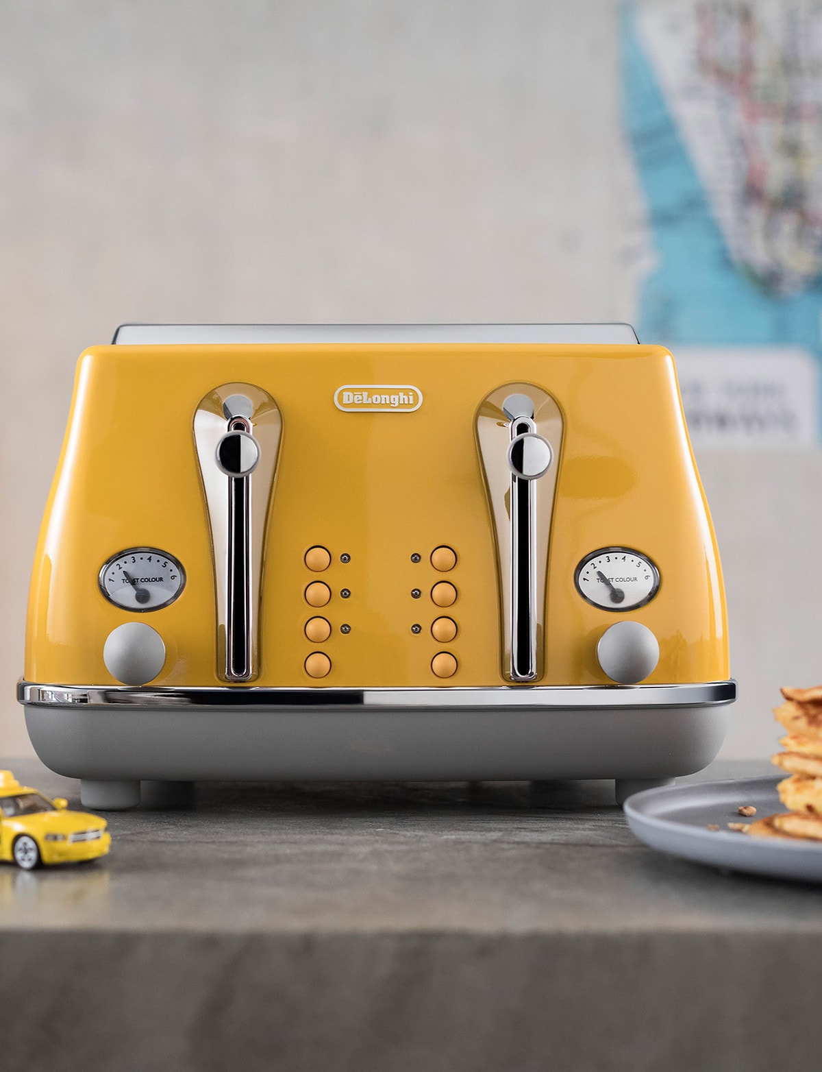 DeLonghi Icona 4 Slice Toaster, Yellow, CTOC4003Y - Toasters