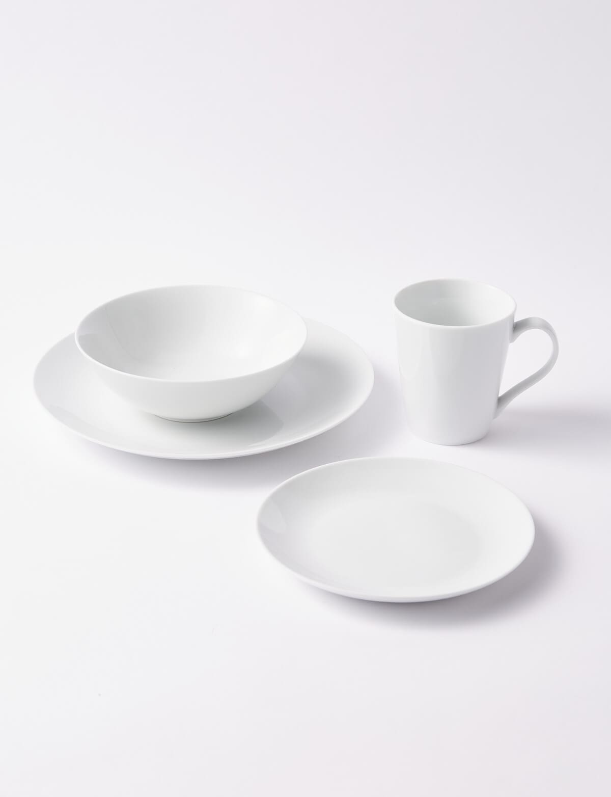 Amy Piper 16-Piece Coupe Dinnerset, White - Dinnerware