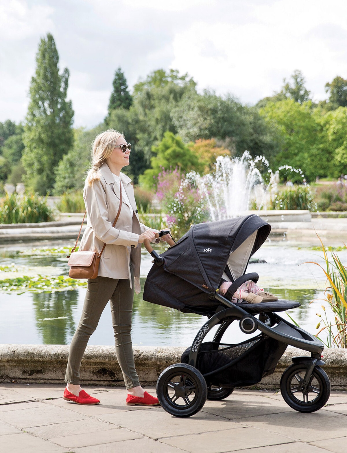Joie Crosster All-Terrain Stroller, Noir - Prams & Strollers