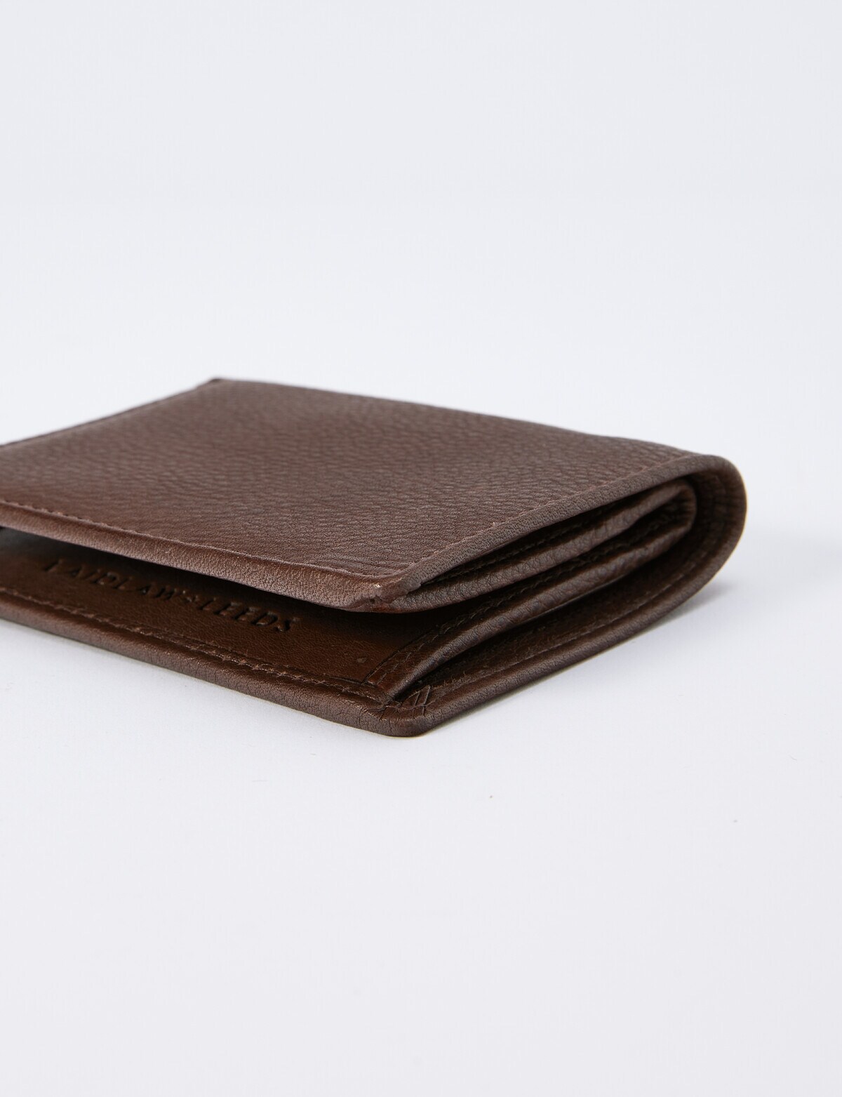 Laidlaw + Leeds Slim Vertical Wallet, Brown - Wallets & Bags