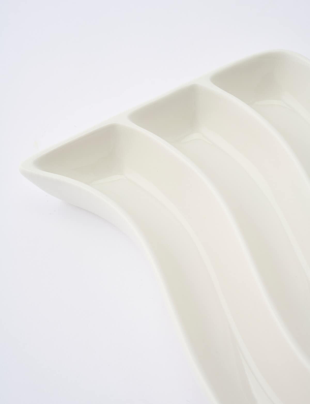 Amy Piper Merge 3 Section Plate, 18cm - Serveware