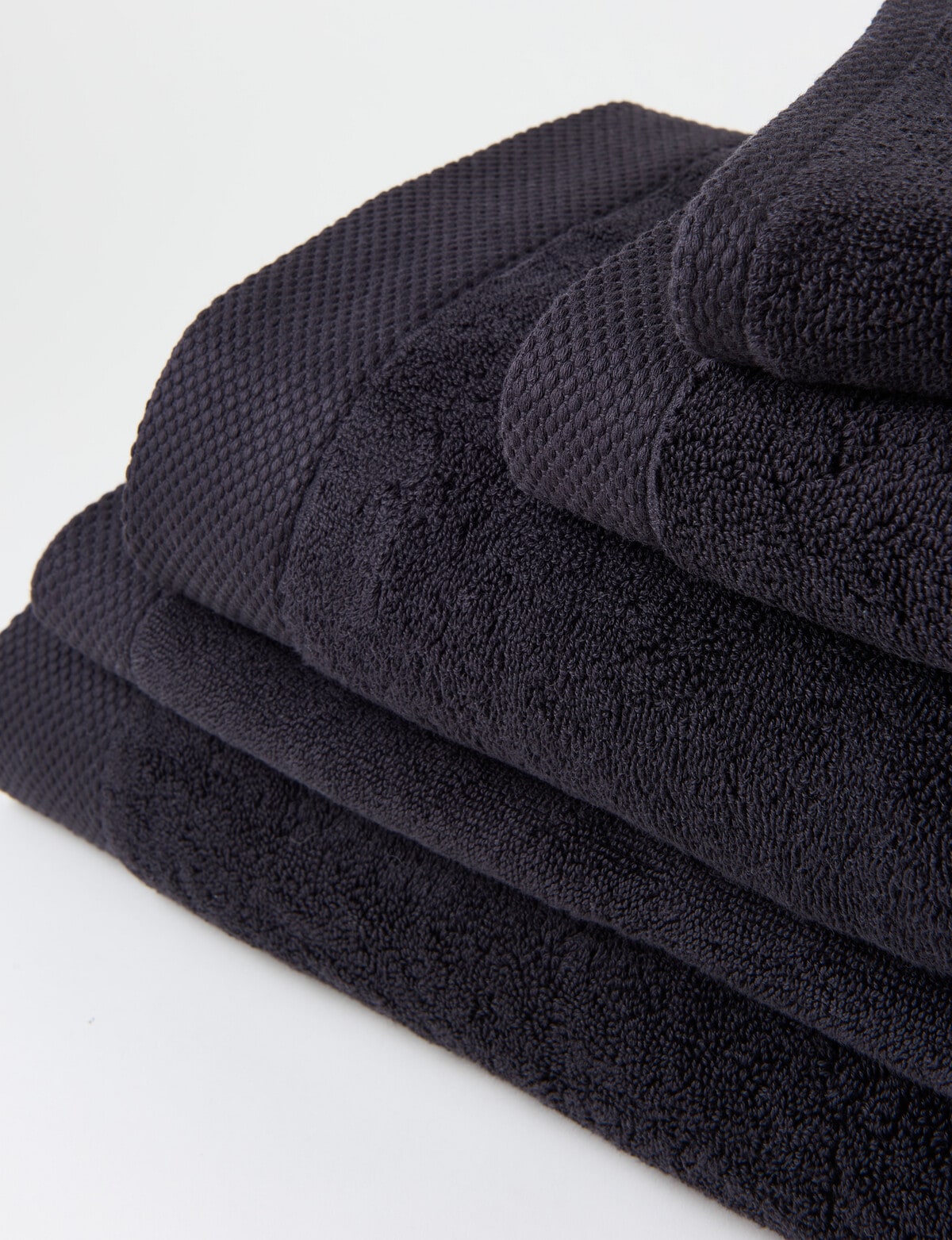 Mondo Obsession Air Rich Towel Range - Towels & Mats