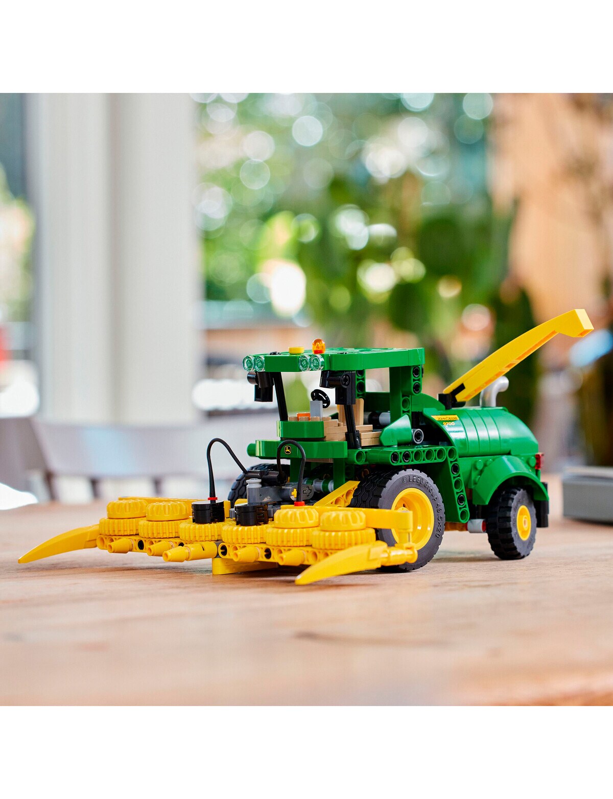 LEGO Technic John Deere 9700 Forage Harvester, 42168 - Lego & Construction