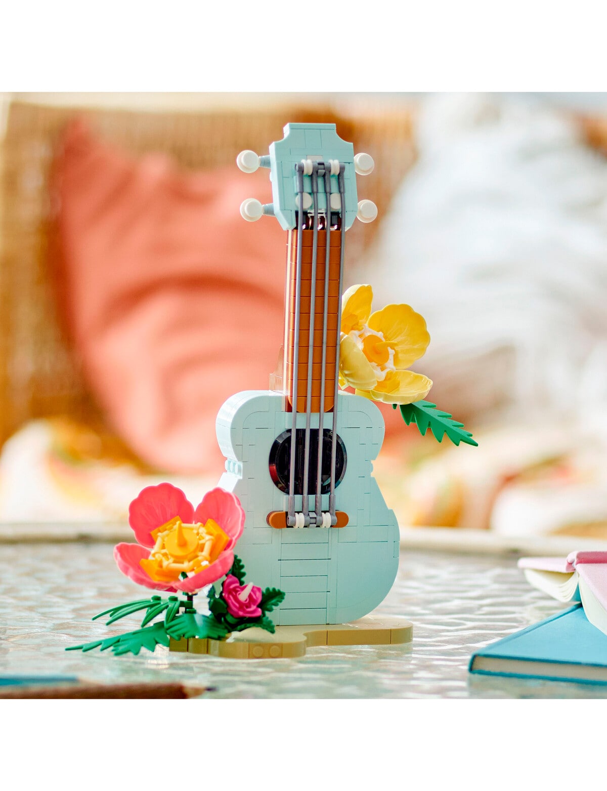 LEGO Creator 3-in-1 Tropical Ukulele, 31156 - Lego & Construction