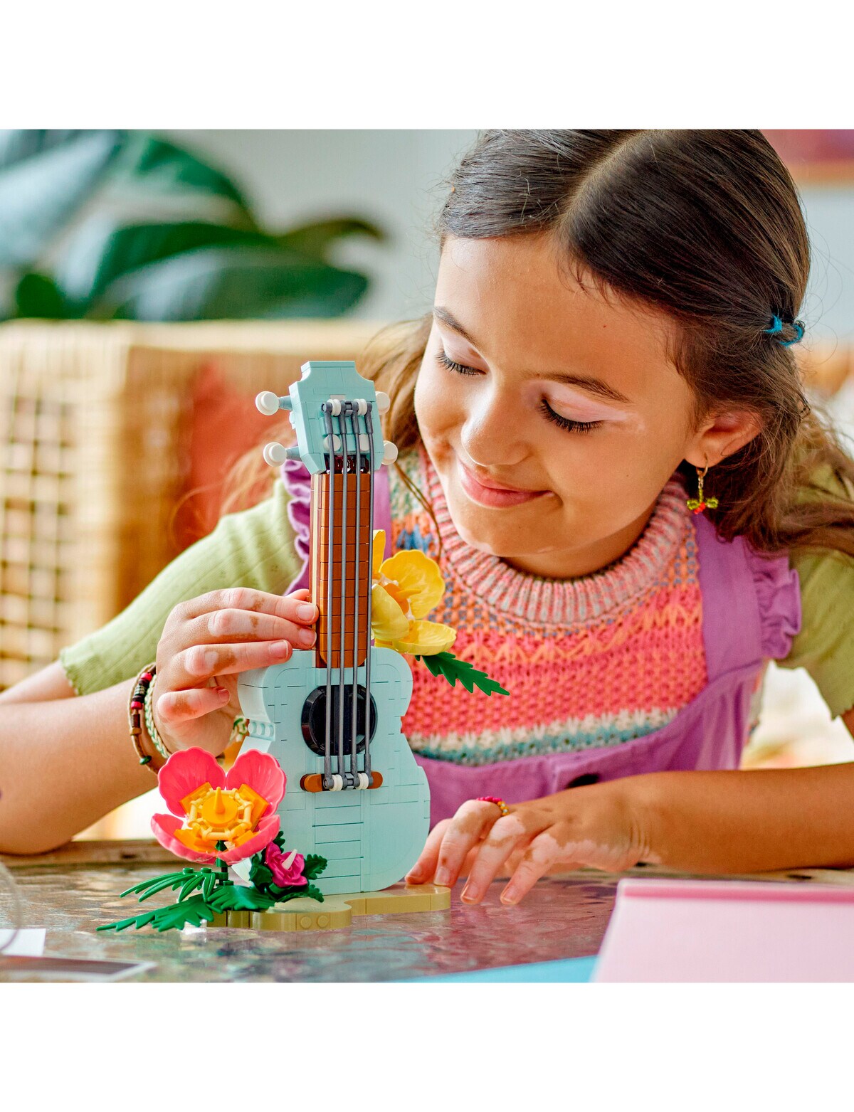 LEGO Creator 3-in-1 Tropical Ukulele, 31156 - Lego & Construction