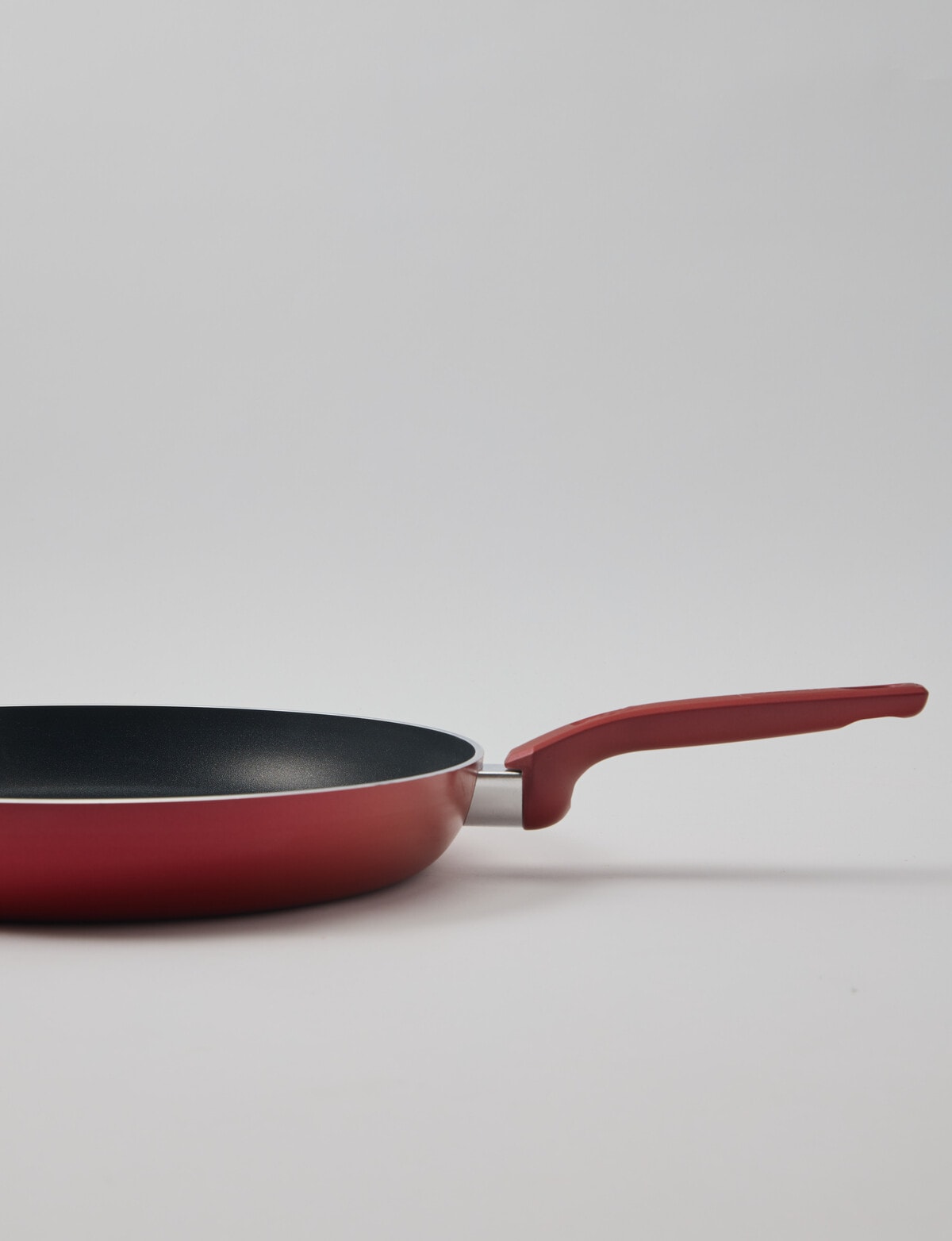 Tefal Daily Expert Red Frypan, 32cm - Saucepans & Frypans