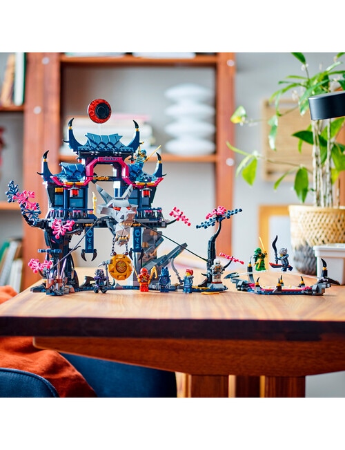 LEGO NINJAGO Wolf Mask Shadow Dojo, 71813 - Lego & Construction