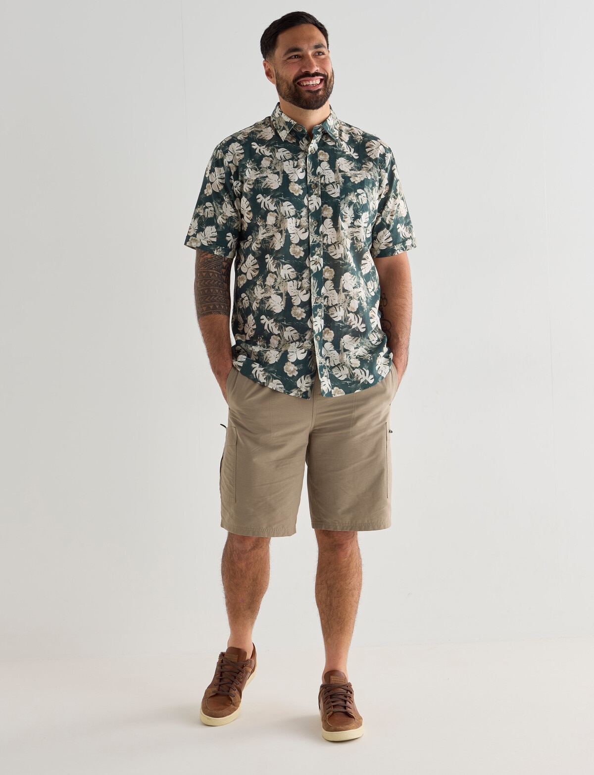 Kauri Trail Monstera Short Sleeve Slub Shirt, Forest Green - Casual Shirts