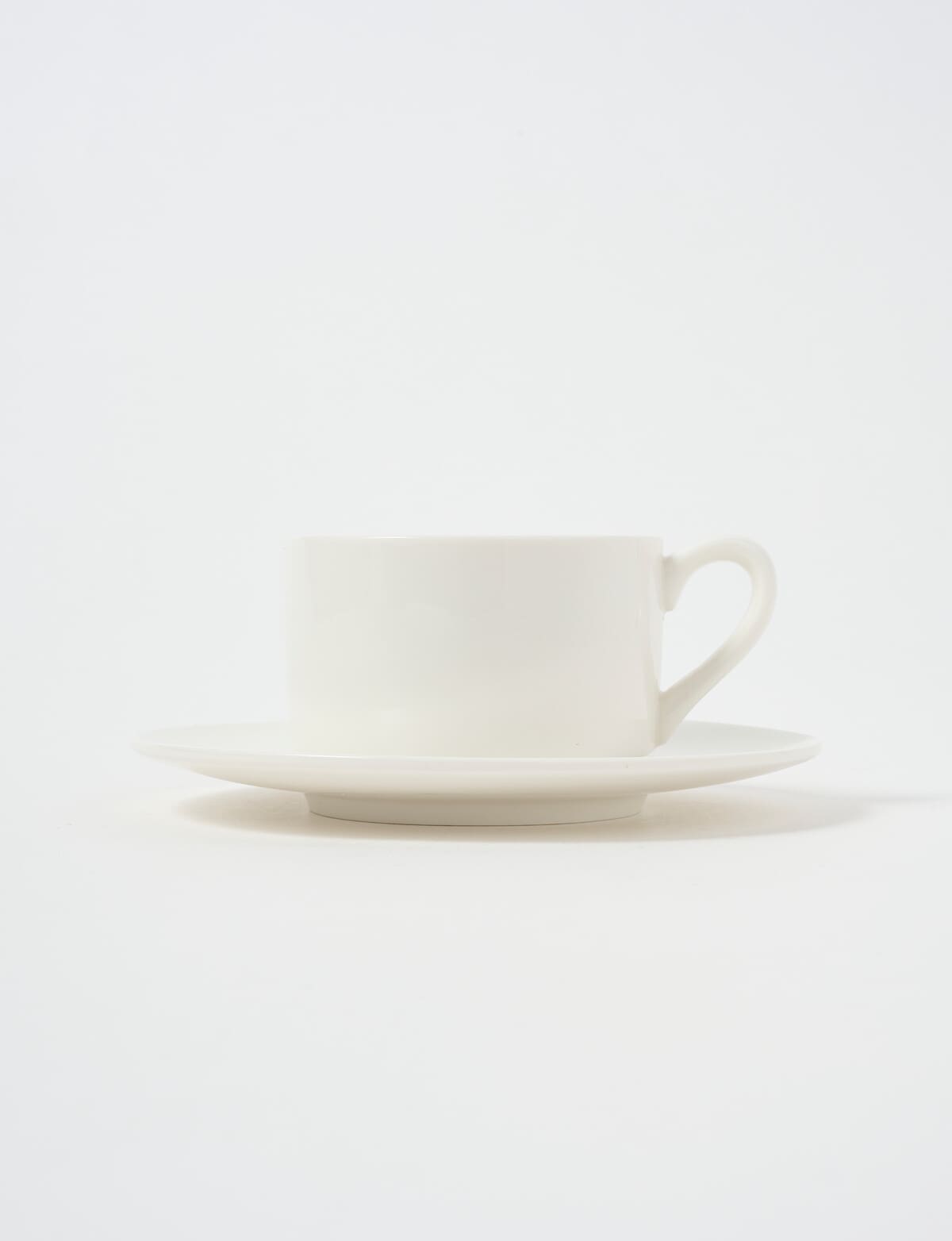 Alex Liddy Contemporary Cup & Saucer, White, 200ml - Dinnerware