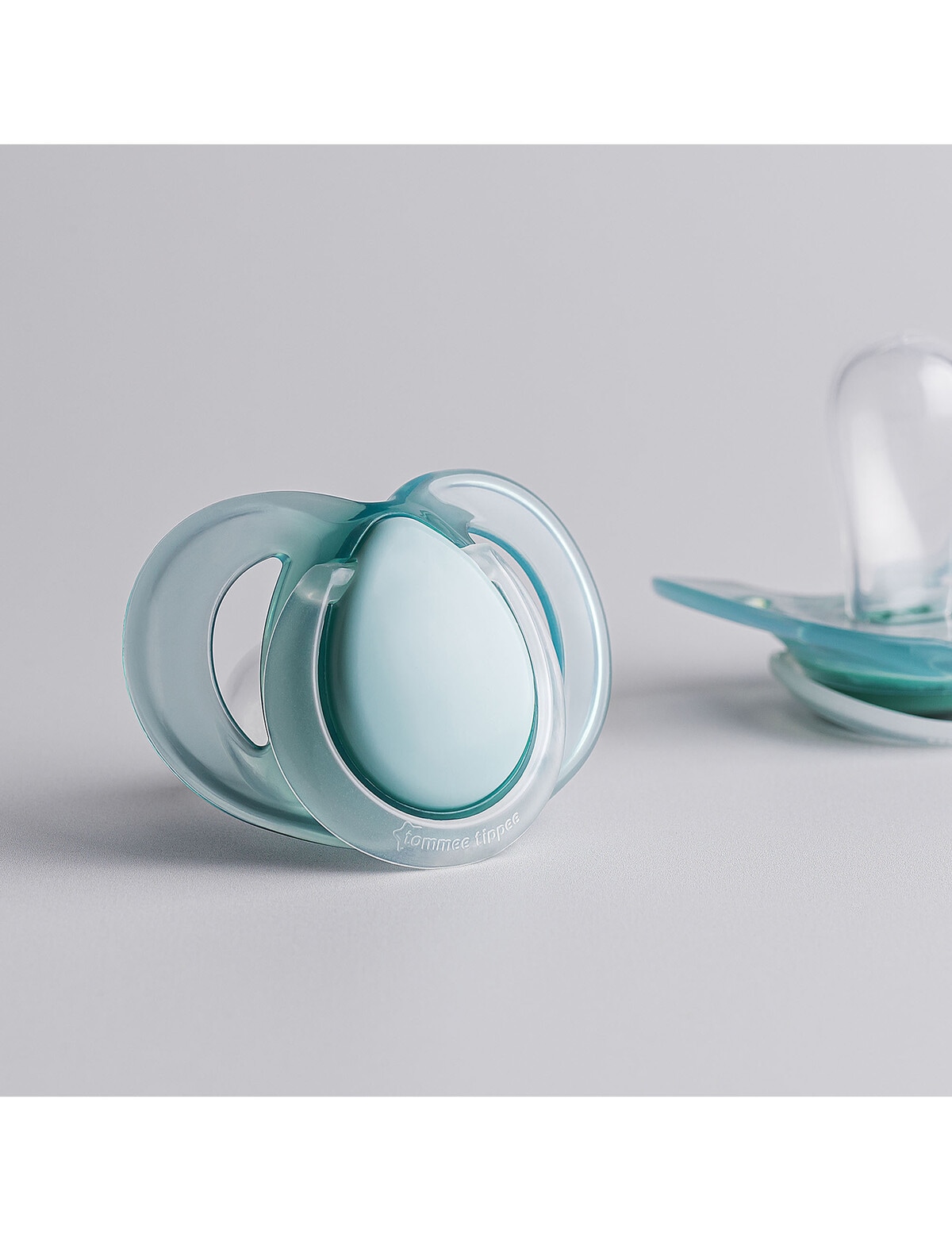 Tommee Tippee Night Time Soother, 2-Pack, 0-6m, Assorted - Feeding