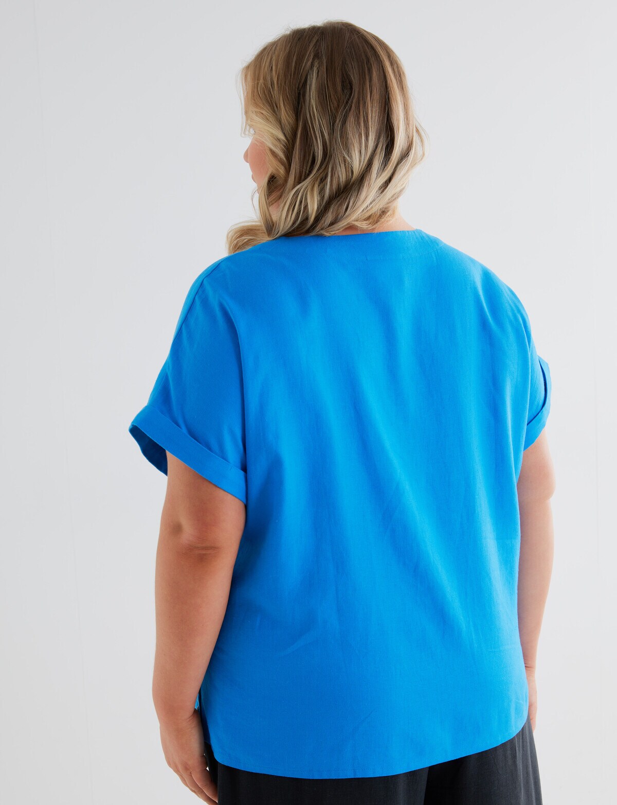 Studio Curve Linen Blend Shell Button Short Sleeve Top, Lumo Blue - Tops