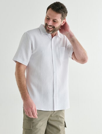 Chisel | Men's Casual & Formal Clothing | Shop Farmers NZ