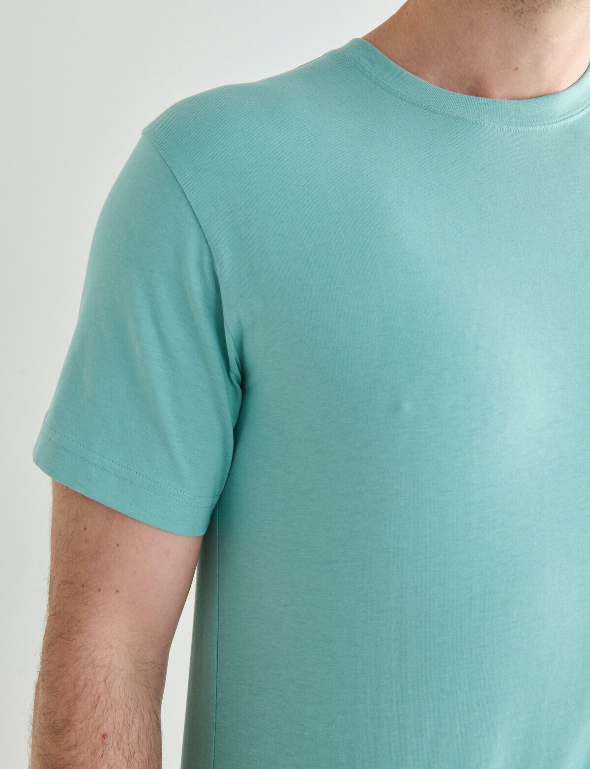 Chisel Ultimate Crew Neck Short Sleeve Tee, Aqua - Mens Red Dot