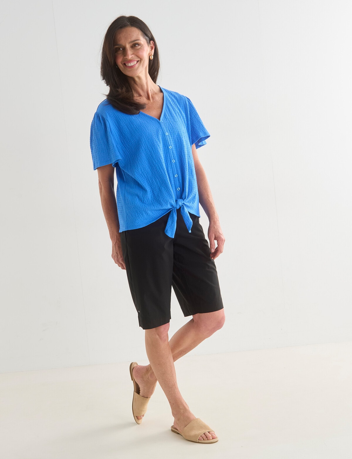 Ella J Classic Short, Black - Shorts