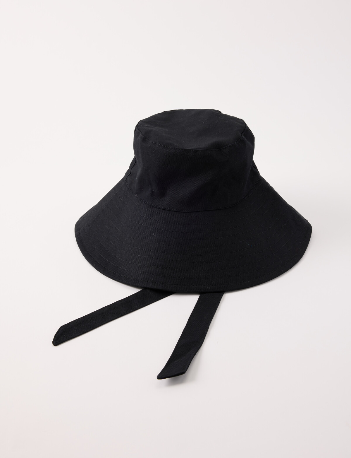 Zest Resort Cotton Wide Bucket Hat with Tie, Black - Hats & Beanies